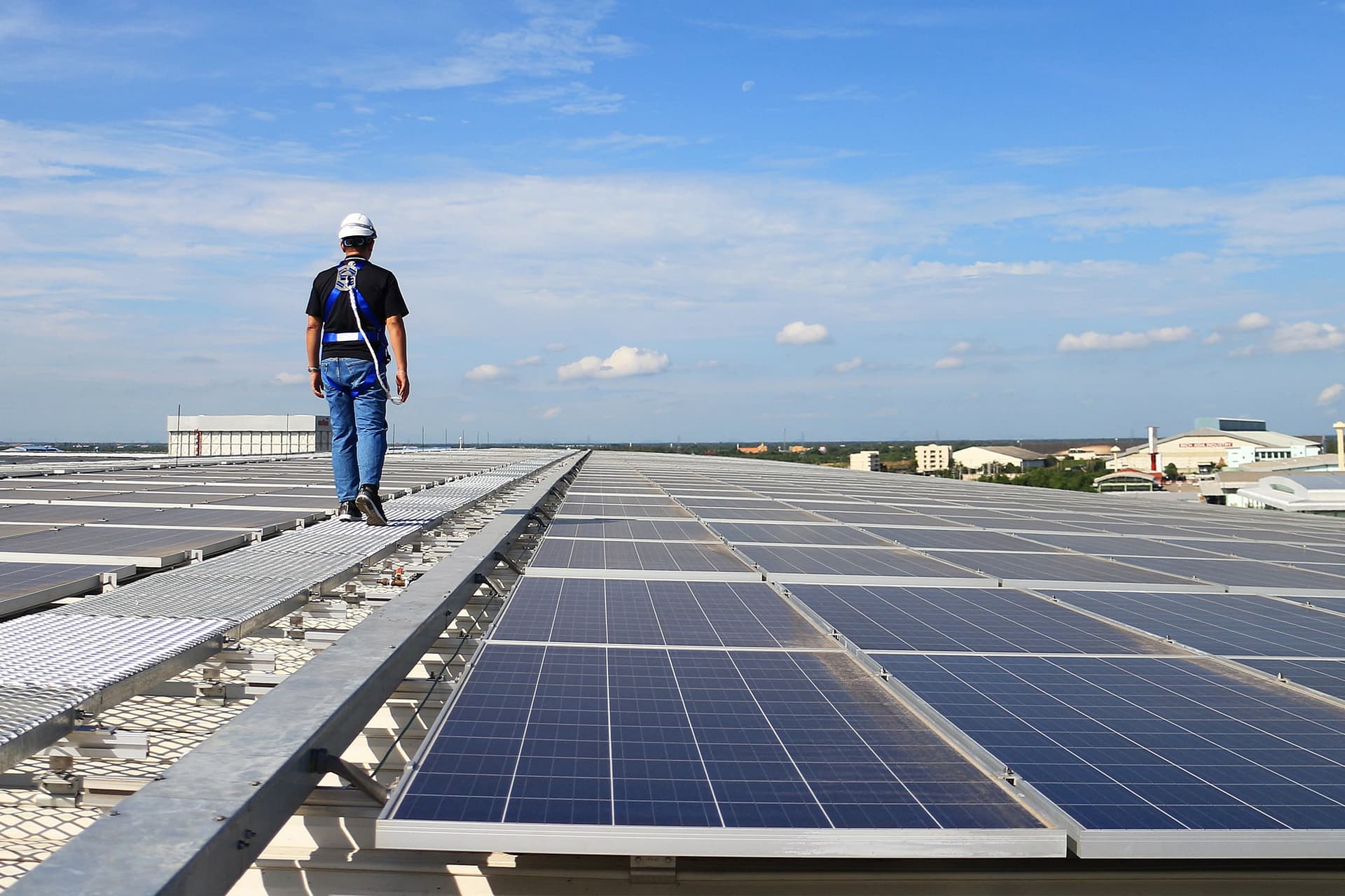 Rooftop Solar PV - Dycon Roof & Building Consultants